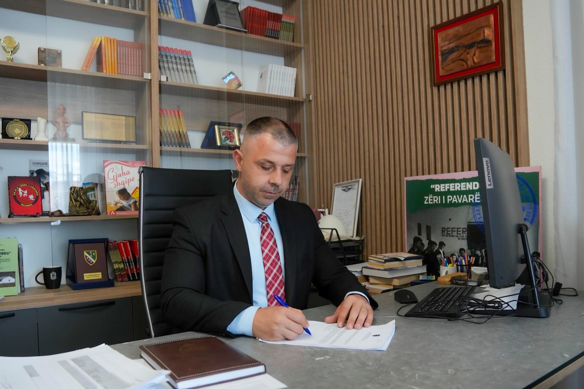 Rexhepi:"Mjaftë me spektakle, shqiptarët e Luginës presin veprim e ...
